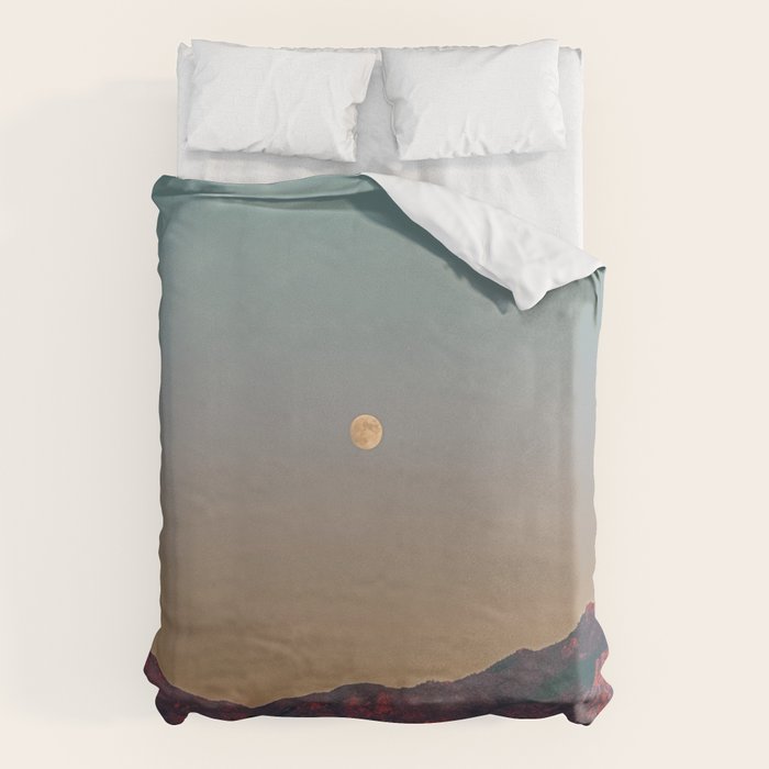 Sunset Moon Ridge // Grainy Red Mountain Range Desert Landscape Photog ...